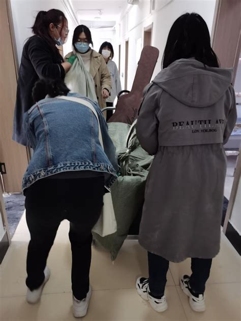迎新季开学返校 药”有真情 沈阳医学院