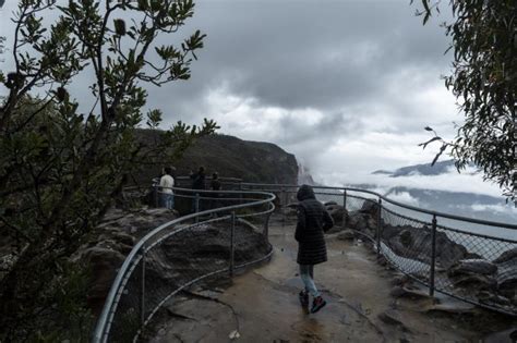 Sydney Weather Live Updates Nsw Ses Alerts For Hawkesbury River Rain