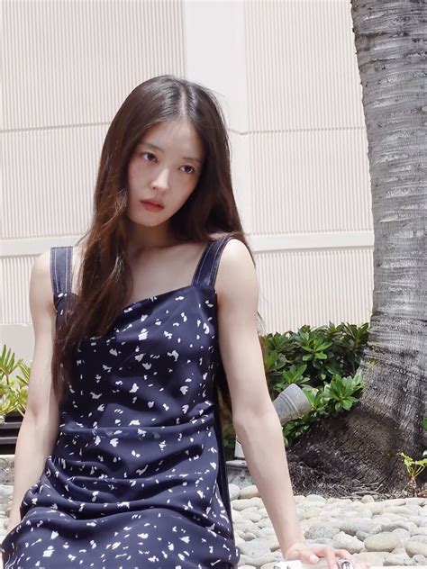 최근 하와이 간 배우 이세영  연예이슈 수다방 네모판