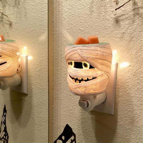 Under Wraps Mummy Mini Scentsy Warmer