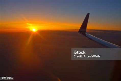 메 노르 카 넘어 바다에서 해돋이에 노르웨이 비행 이미지 공중 뷰에 대한 스톡 사진 및 기타 이미지 공중 뷰 구름 꿈같은 Istock