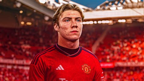 Epl Why I Joined Manchester United Rasmus Højlund Metrowatch