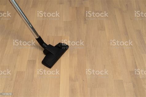 복사 공간이있는 자연 쪽모이 세공 보드 바닥 배경에 진공 청소기 집 청소 0명에 대한 스톡 사진 및 기타 이미지 0명 가사