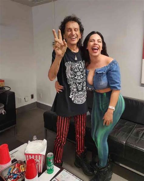 Celia Lora Niega Que Lizbeth Rodríguez Sea Su Novia Es La Moda