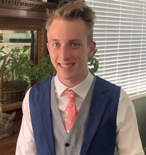 Teen Takes Girl With Special Needs To Prom When Her Original Date Backs