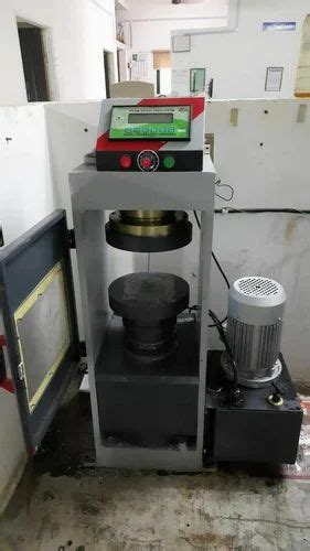 Digital Compression Testing Machine For Cube Test Capacity Kn At Rs In Surat
