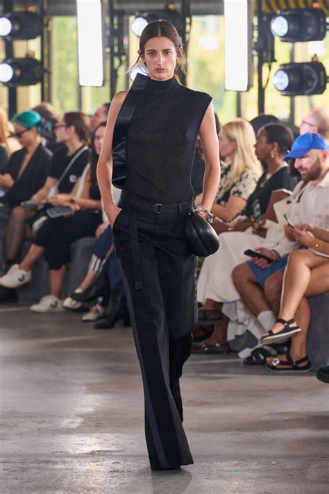 Corpcore Trendi Vogue Türkiye