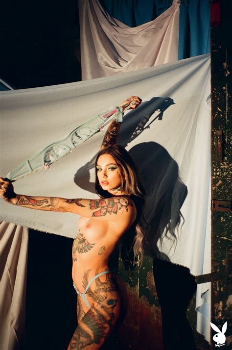 Taylor White Tv Thefappening Nude Tattooed Cam Whore 29 Photos Video