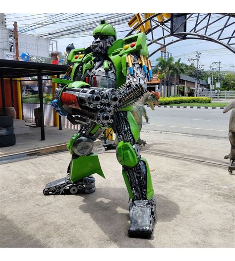 Transformer Hound 260 Cm Tall