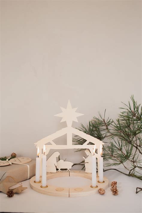 Moderne Weihnachtskrippe Aus Holz Kleines Set Liebesnaht