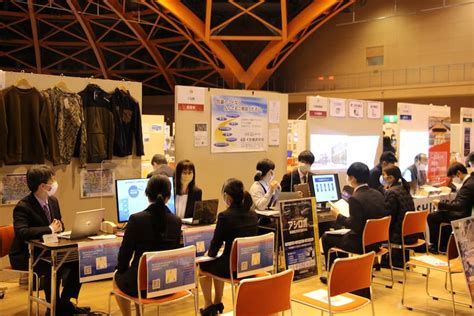 富山県西部合同企業説明会 高岡市・射水市・氷見市・砺波市・小矢部市・南砺市の企業が多数参加