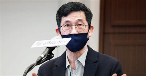 진중권 빈곤포르노 부적절 여성혐오 깔려있다적당히 해라
