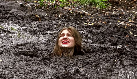 Misty is inexorably sinking : r/quicksand