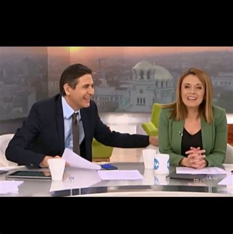 Виктор Николаев аут от Здравей България Снимки За Жената