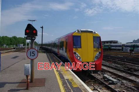 Photo Class 458 Set 458024 Approaches Clapham Junction Platform 6 £1 00