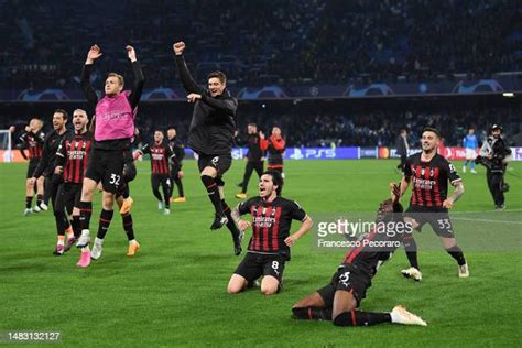 Napoli 1 1 Ac Milan 1 2 On Aggregate Milan Through To Champions