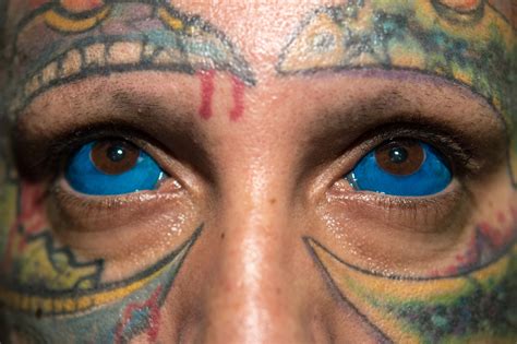 Sclera Tattoo Gone Wrong Prompts Warning From Model Catt Gallinger Cbs News