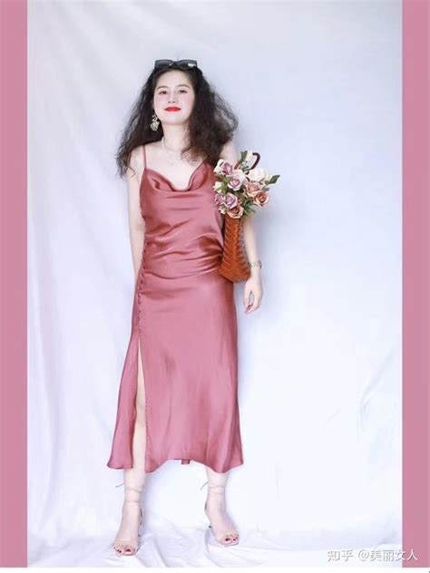 荡领连衣裙怎么穿搭好看有女人味 知乎