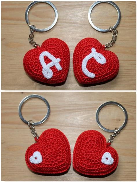 Coppia Di Portachiavi A Forma Di Cuore All Uncinetto Andrea Corinne Keychain Hearts Love