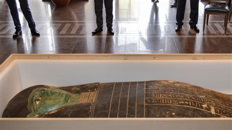 Egypt Recovers 2700 Year Old Sarcophagus Lid From Us
