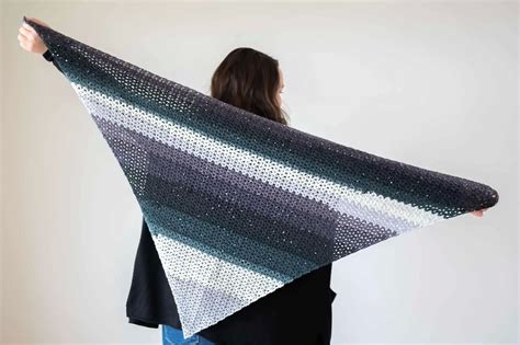 Crochet Patterns Galore Simple Lace Triangle Shawl