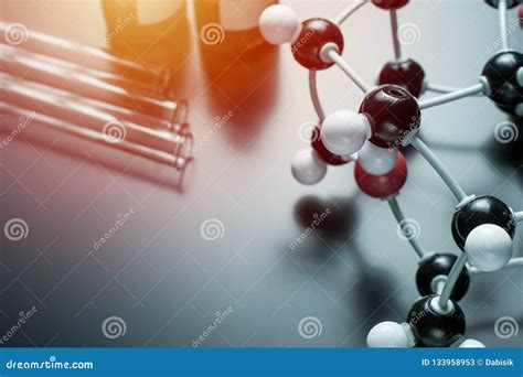 Moleculair Formule En Laboratoriummateriaal Op Een Blauwe Achtergrond