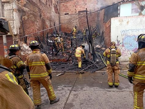 Incendio En El Sur De Bogotá Tres Viviendas Afectadas Y Una Persona