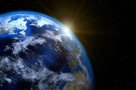 A Huge Hole In The Ozone Layer Poses A Threat To The Earth
