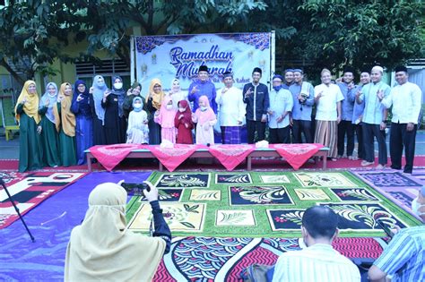 Bupati Dan Ketua TP PKK Lahat Berbuka Puasa Bersama Dengan Para Siswa BKO