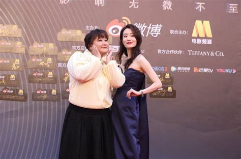 红毯生图精修对比 秦海璐尹正贾玲谁差别最大？ 搜狐大视野 搜狐新闻