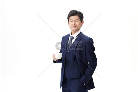 穿着正装的职业男性手拿咖啡高清图片下载 正版图片507727585 摄图网