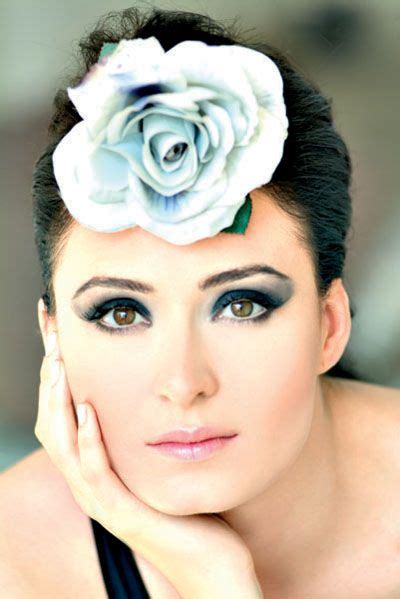Ceyda Düvenci Turkish Beauty Actresses Photo
