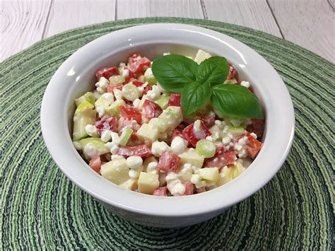 Paprika Apfel Salat mit Hüttenkäse von IFMS Chefkoch