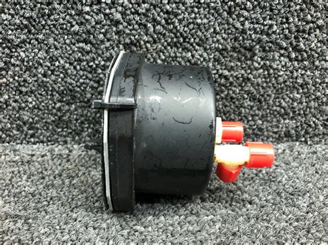 C661010 0102 Use C661061 0103 Cessna Airspeed Indicator Discolored