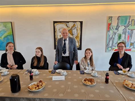 Kurt Villy Blev Hædret Til Den Store Guldmedalje Byens Nyt