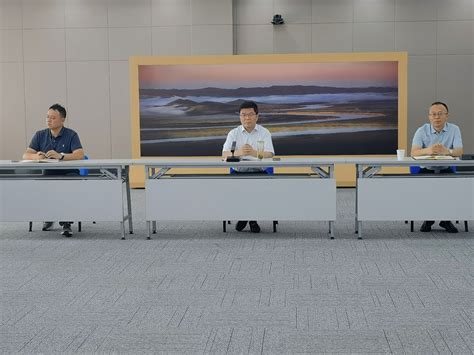 甘肃省气象局孙安平指导信息中心质量提升年重点工作