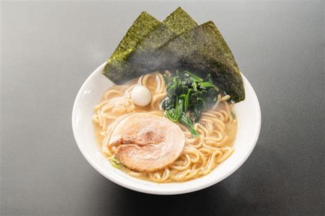 横浜家系ラーメン白金家｜熊本県のラーメン屋