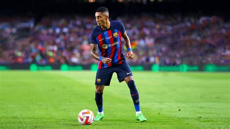 Raphinha Crazy Skills For Barcelona 222023 Youtube