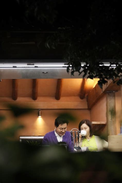 자연스럽게 측 전인화유동근 25년만에 부부동반 출연 소다