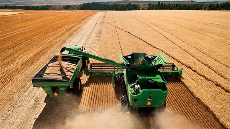 John Deere Combine Harvester S Series Overview