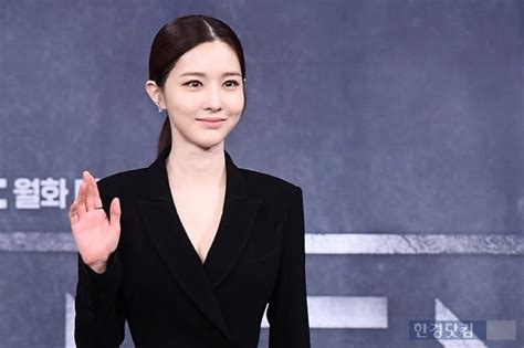 김유리 다이어트 얼마나 한거야 부러질 듯한 개미허리 한국경제