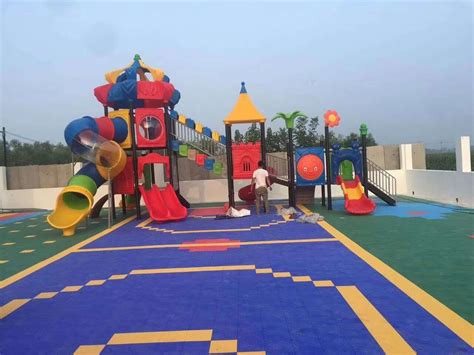 住宅小区儿童游乐设施 物业游乐场馨提示 小型游乐场 大山谷图库