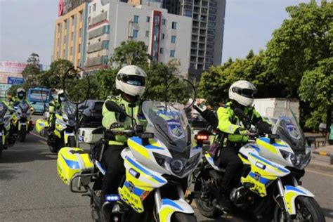 沙田公安举行武装巡游活动，吹响护航建党100周年冲锋号澎湃号·政务澎湃新闻 The Paper