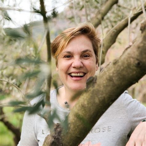 Isabelle Lemoine Propriétaire Plus Essentiel Linkedin