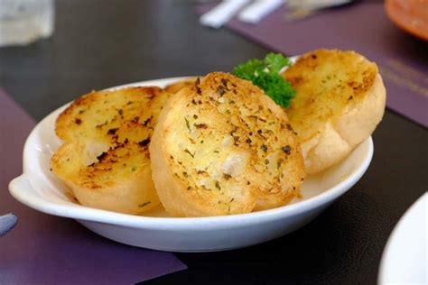 Cheddar Garlic Bread Recipe And Spices The Spice House