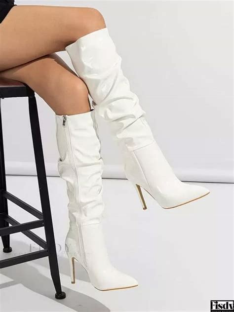 Fisdy Elegantes botas hasta la rodilla con puntera en punta y tacón de aguja en color blanco