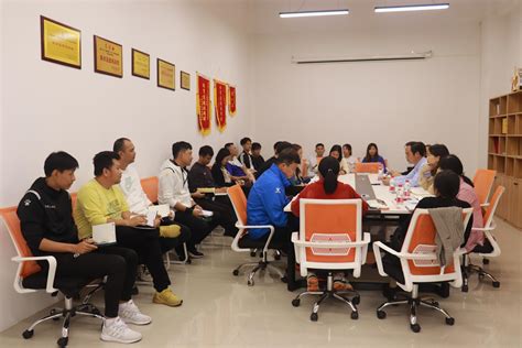 李栋学校长一行深入通识教育学院大学外语教研室和体育教研室开展工作调研 南宁学院通识教育学院 首页