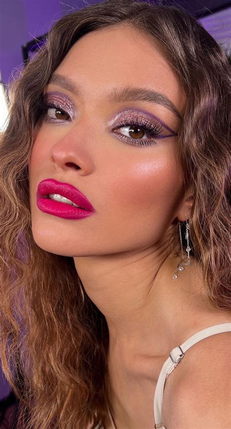 Glamour And Gleam 27 Festive Season Makeup Inspiration Shimmery