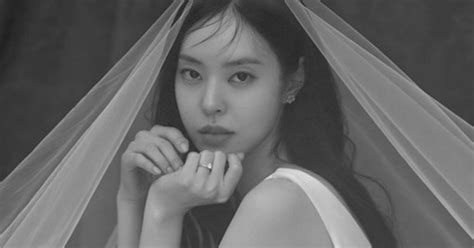 ‘윤박♥ 김수빈 웨딩화보 공개결혼식 D 1에 뽐낸 시크 매력 M★sns