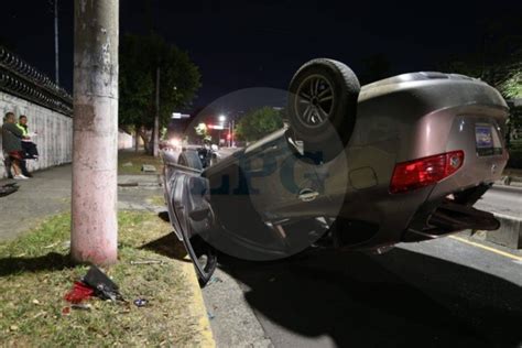 Conductor Resulta Lesionado Tras Accidentarse En San Salvador La